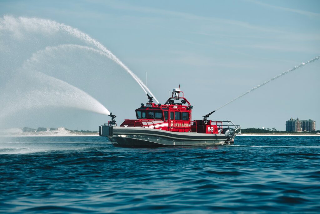 Silver Ships Delivers 52-Foot Fire Boat to Destin Fire Control District ...